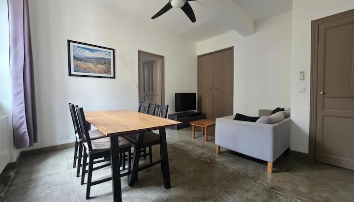 Apartment In The Heart Of Old Nîmes (Parking Included) - Nîmes