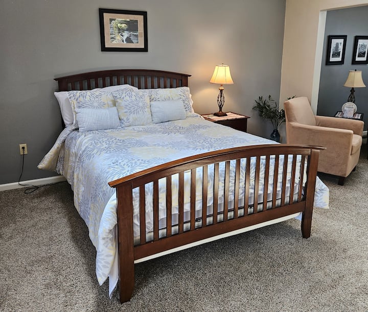 Moon Professional Living Suite B - Sewickley, PA