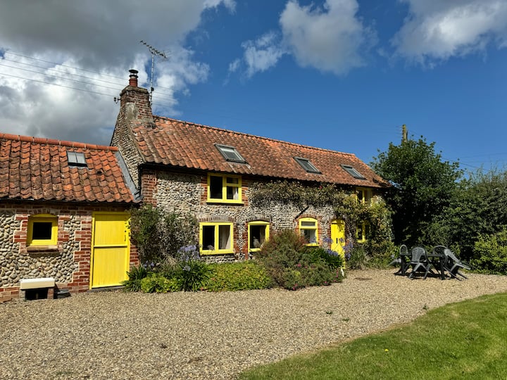 Seal Cottage Family-friendly Langham Sleeps 6 - Blakeney