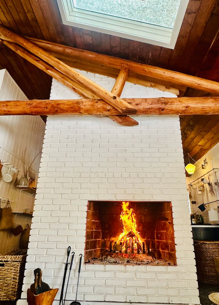 Retreat With Huge Fireplace 5-min To Woodstock - Woodstock, NY