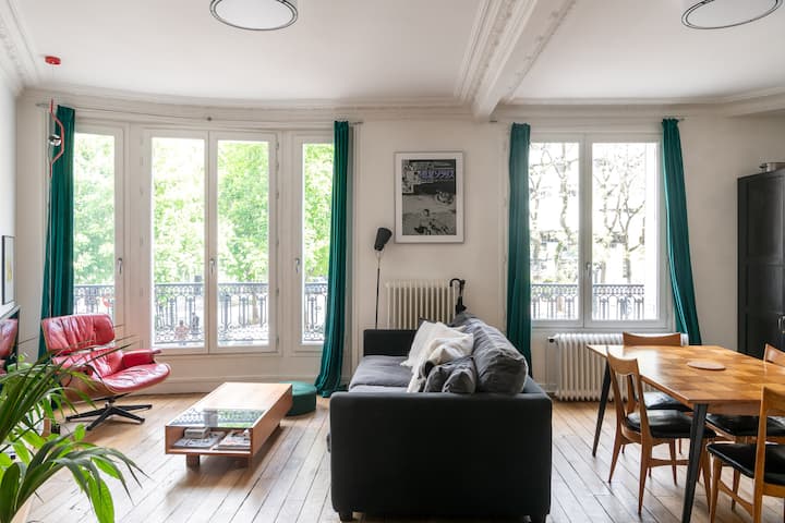 Lovely Family Appartment In Village Jourdain - Paryż