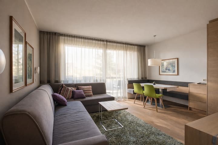 Deluxe 2-room Ap. Champagner - 55m²+ 10 M² Balcony - Merano