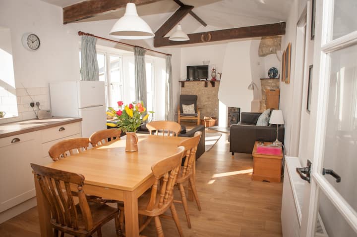 Pretty Devon Village Cottage Nr Lyme Regis & Pub. - 西頓