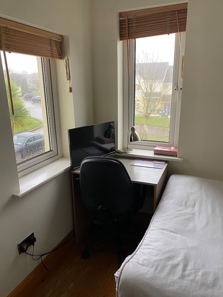 Single Room Rochestown 1 - Cork