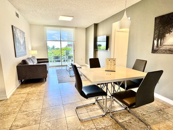 Spacious 2 Bedroom Brickell Miami Apartment - Miami, FL
