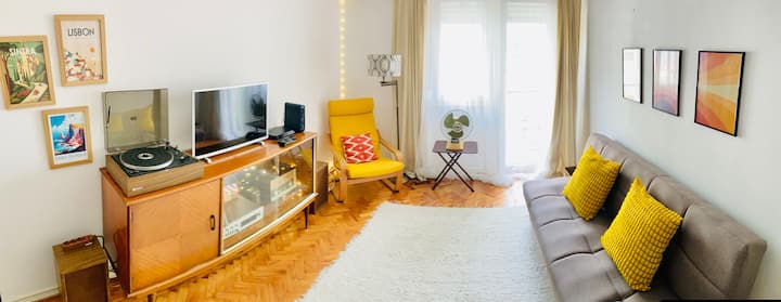 By The River Vintage Flat - Porto Salvo