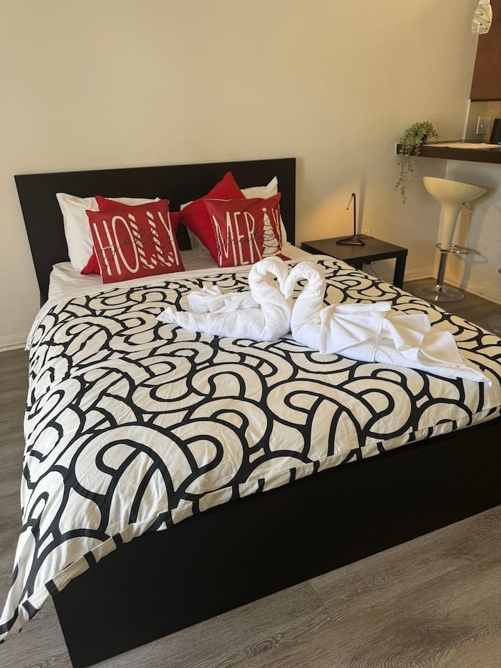 Adorable Studio - Flamingo Waterpark Resort, Kissimmee