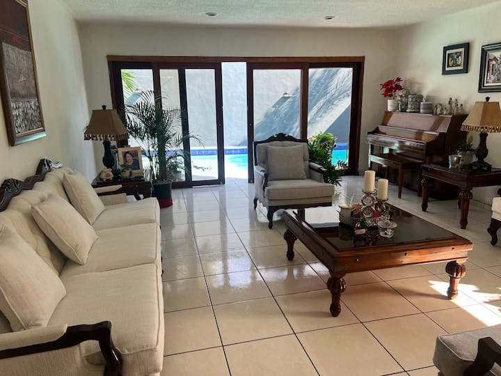 Cozy Room With, Private Bath, Wifi &Pool - Tegucigalpa