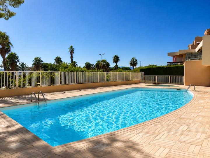 4 Pers. Terrasse. Piscine. Plage à Pied - Boulouris-sur-Mer