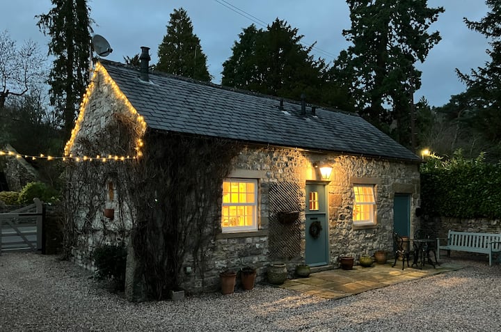 Barn Cottage - Bakewell
….With Ev Charging Station - Bakewell