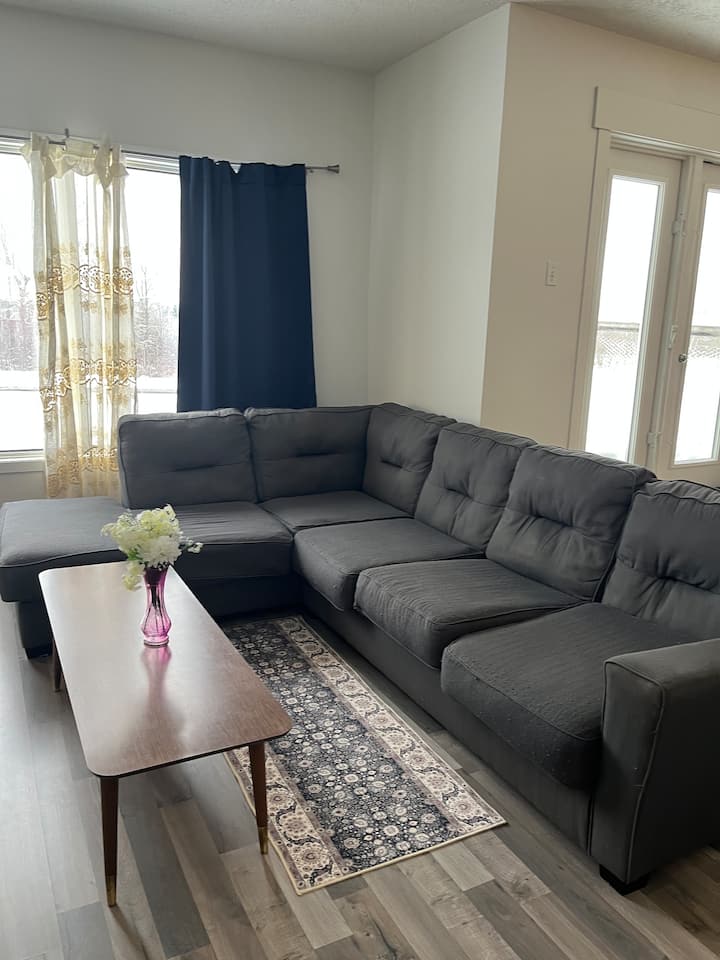 3- Bedroom Townhouse Close To Airport - Red Lake