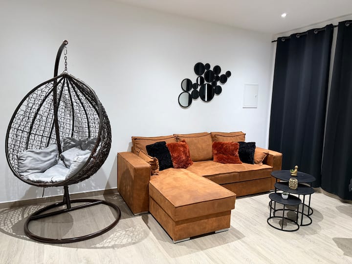 Centrally Located Modern 2 Bedroom Apartment - Curaçao