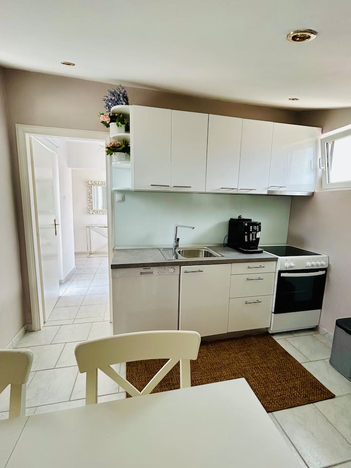 Villa Mira - Apartment 2 - Hvar