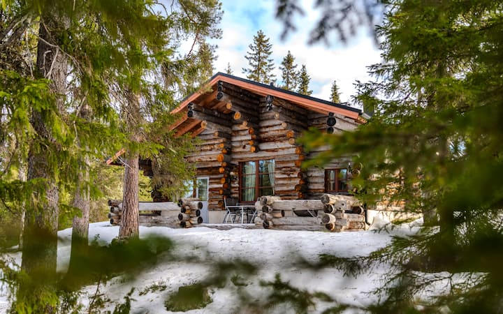 Ruka Kiehinen - Tunnelmallinen Kelomökki - Kuusamo