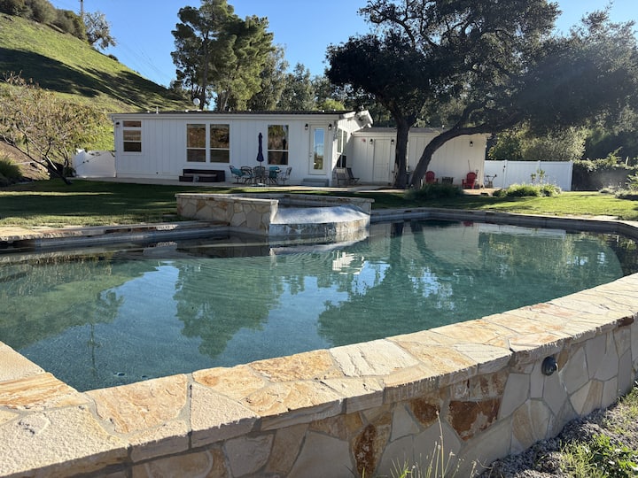 Cute 3 Bdr Home 
Pool/spa Amzg View
In Malibu Mtns - Agoura Hills, CA