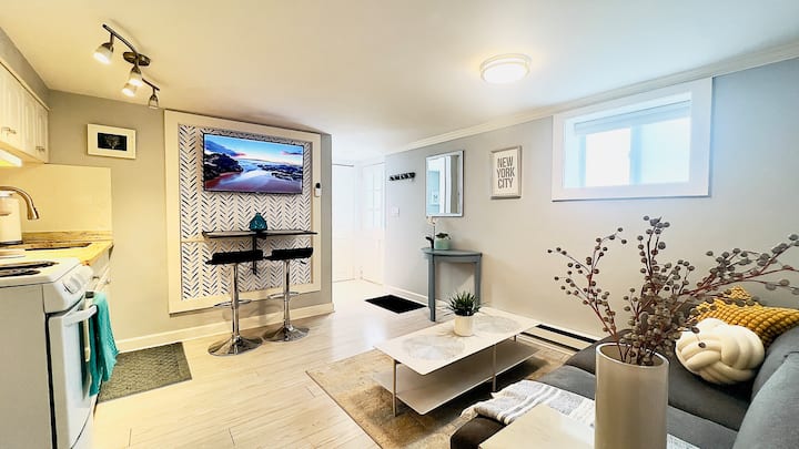 The Seasons Luxe Pad 1 Bedroom | Center Of Norwalk - Norwalk, CT