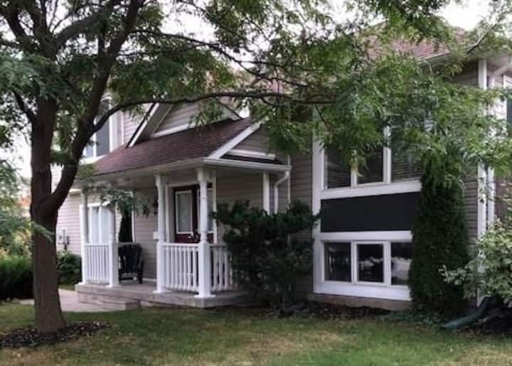 2bdrm/2bath Office, Lake & Trails! Spring Special! - Ontario