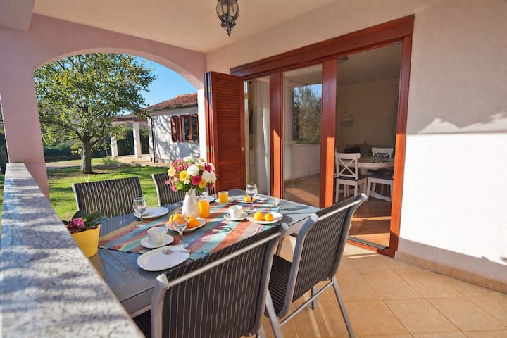 Cozy Ap. (Nr.2) For 2-4 With Garden Near Beach - Vodnjan