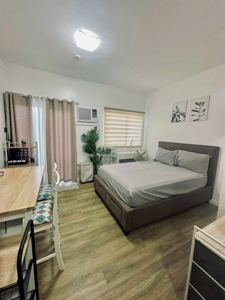 Studio Unit (With Working Space) - Talisay