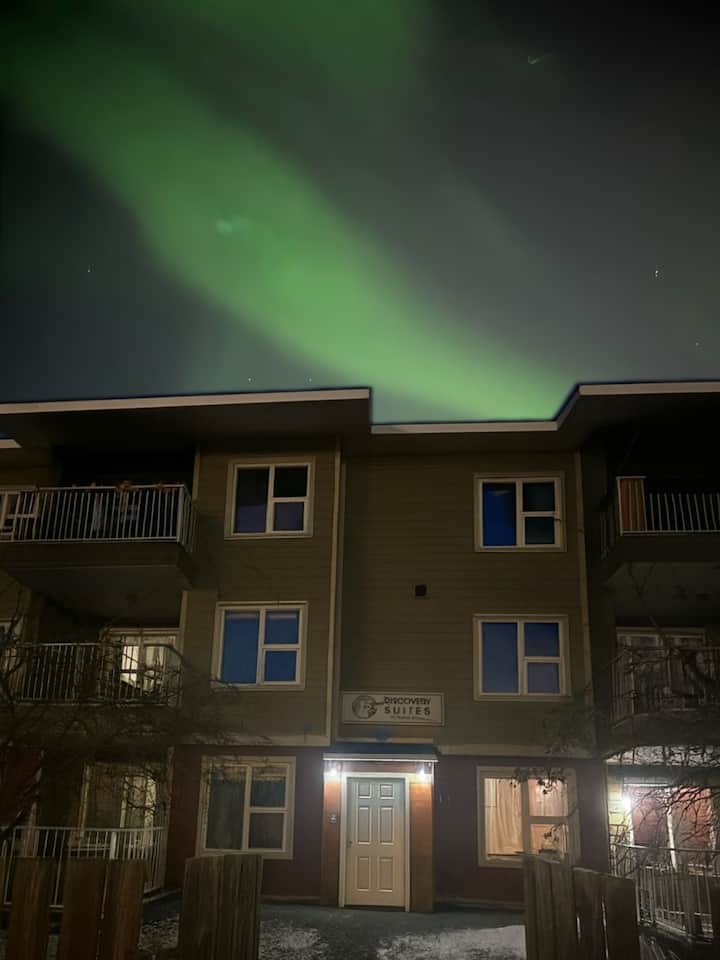 Queen Bedroom 1 - Yellowknife