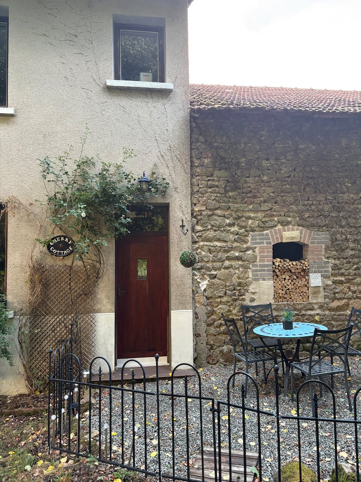 Beautiful Country Cottage In The Heart Of Limousin - Peyrat-le-Château