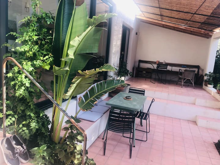 Maison à 5mn Des Plages Avec Grand Jardin - Cassis