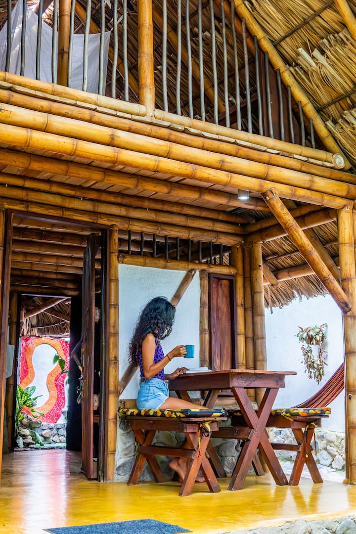 Niuvaluna:conexion Natural - Colombie