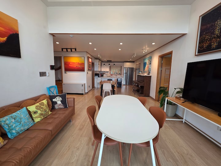 이천갤러리하우스
#가족힐링펜션
#지중해풍인테리어
#화가의작업실
#Mbn예능촬영숙소 - 신둔면