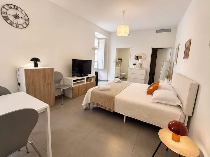 Charming Studio In The Heart Of The Citadel - Bastia