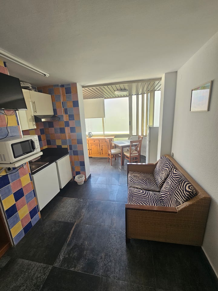 Estudio En Pleno Centro Turístico De Salou - Reus