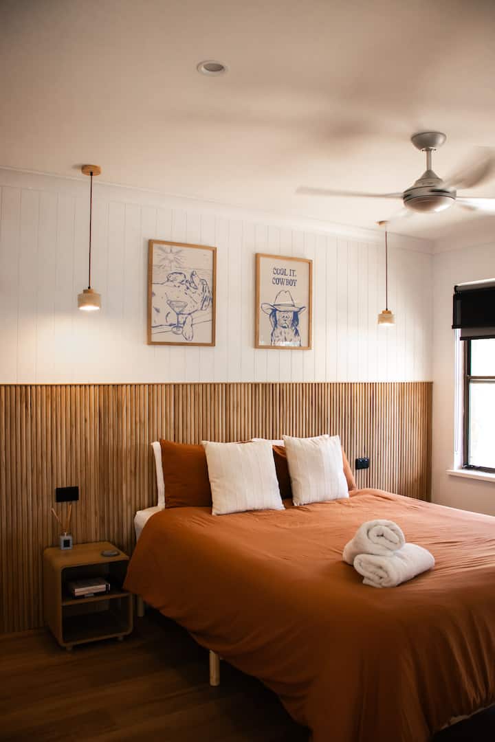 ‘Waters Edge’ - Central Location & Renovated - South West Rocks