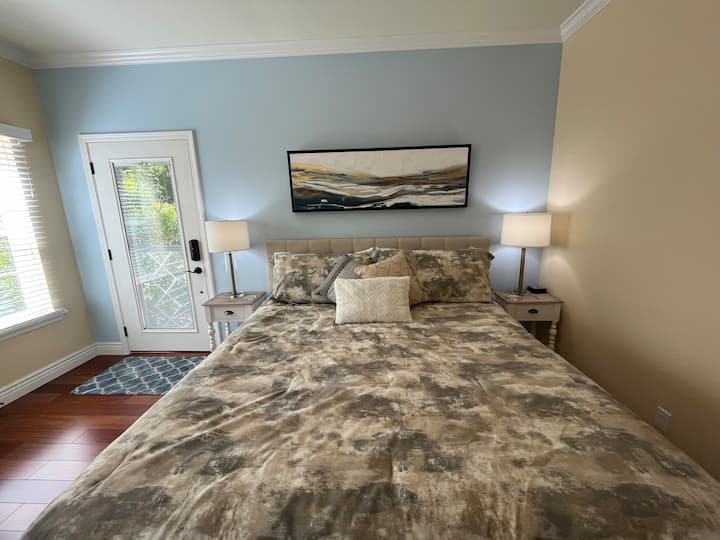 Luxury Private Poolside Suite - Napa Valley, CA