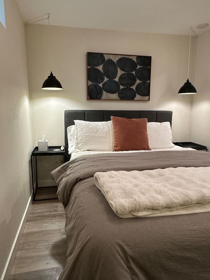 Modern Studio Apt In Laurelhurst, Near Downtown - Portland, OR