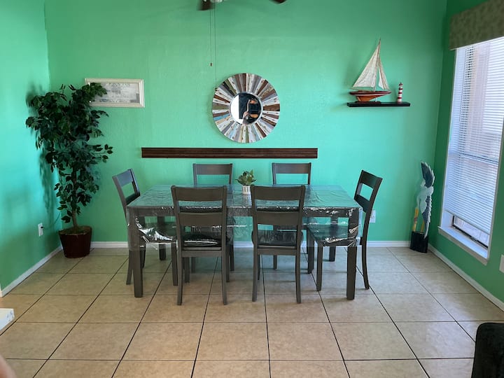 Spring Breakers Over 21 Welcome! 1/1 Sleep 6, Wifi - South Padre Island, TX