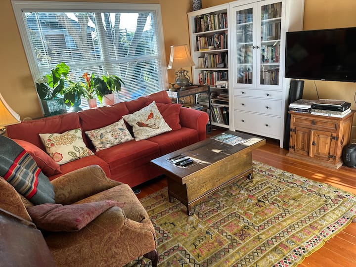 Temescal Retreat.  5 Minute Walk To Bart - Oakland, CA