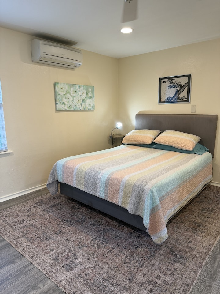 Private White Rock Lake Cottage - Dallas, TX