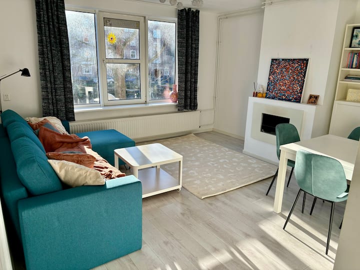 Charming Canal View Apartment In De Pijp - Amsterdam