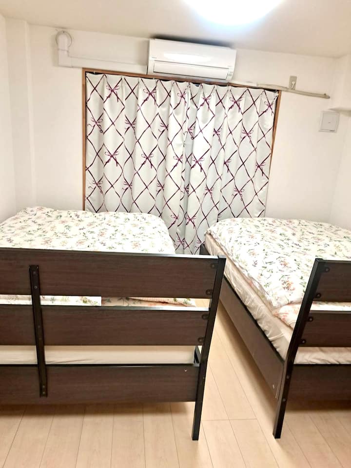 203なんば駅、桜川駅、大阪環状線芦原橋駅からアクセス可能 - Osaka