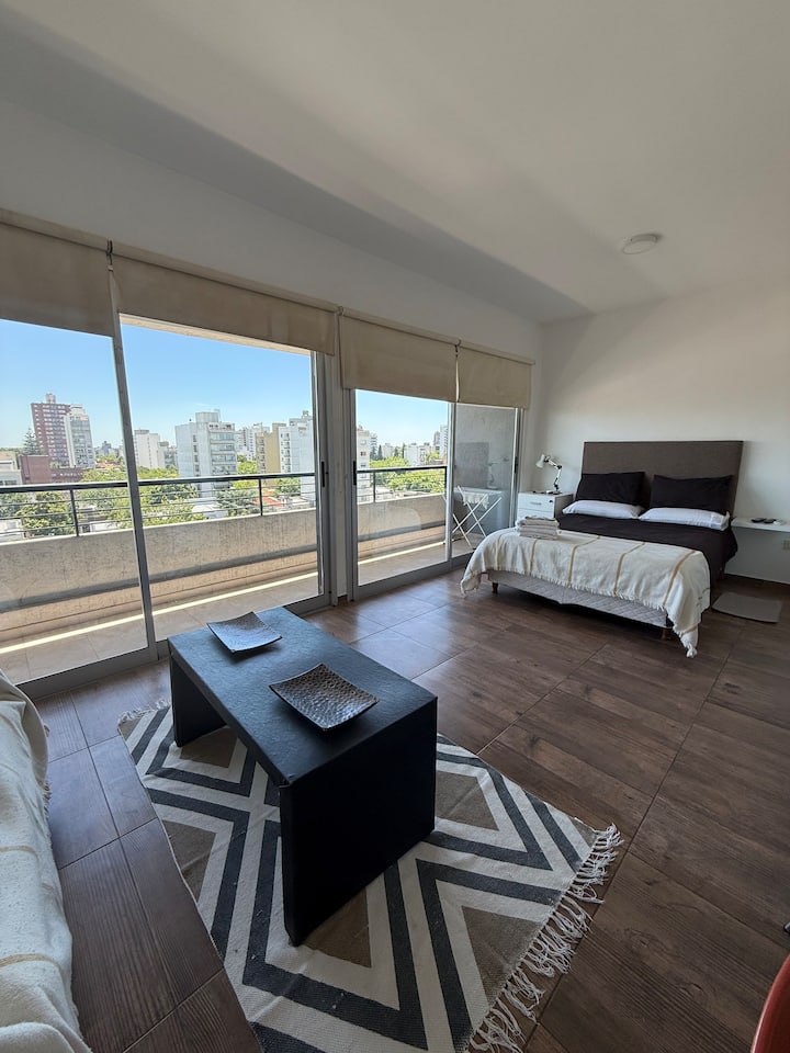 Loft 40 Y 8 Gran Balcón Luminoso Y Vista - La Plata