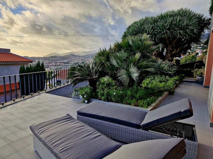 Garden Apart. Wonderful Sunrise&sunset -Safe&clean - Madeira