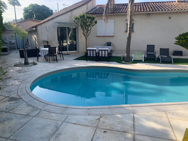 Studio Dans Villa Avec Piscine - Cannes