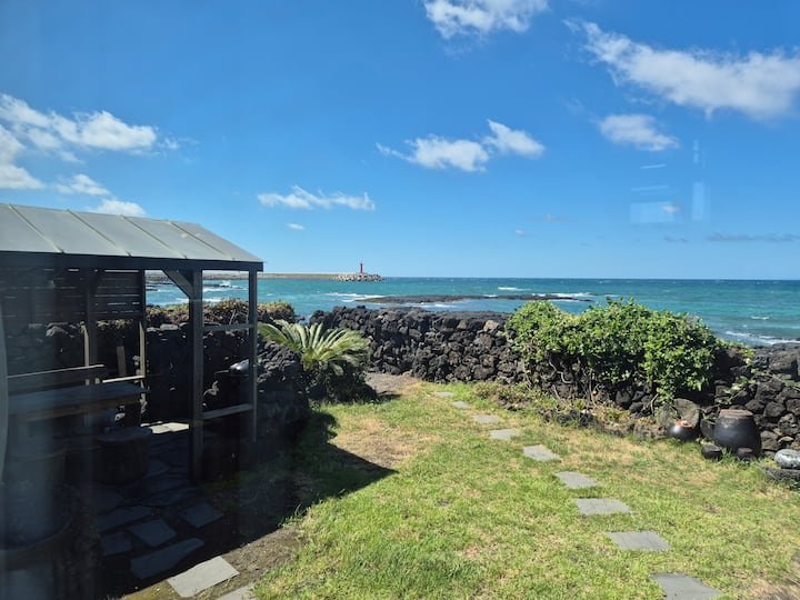 모든방과 거실,주방에서 제주바다의 환상적인 뷰와 함께 - Jeju-si