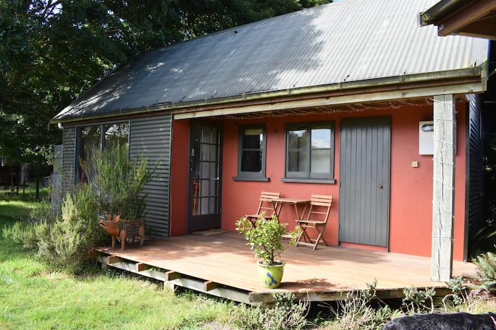 Peaceful And Cosy Cabin With Mt Ruapehu Views - New Zealand