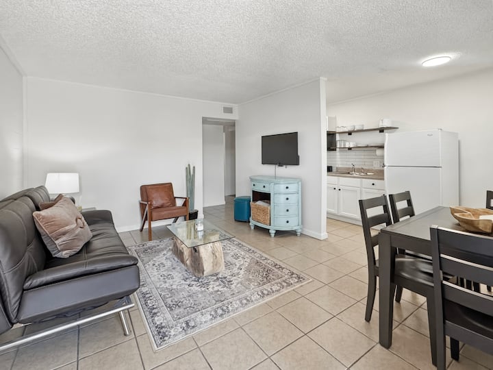 Tu Area Apartment Downstairs - Tulsa, OK