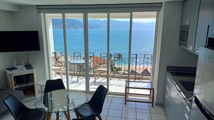 *** Ocean View Apartment In Perfect Location *** - Puerto Vallarta