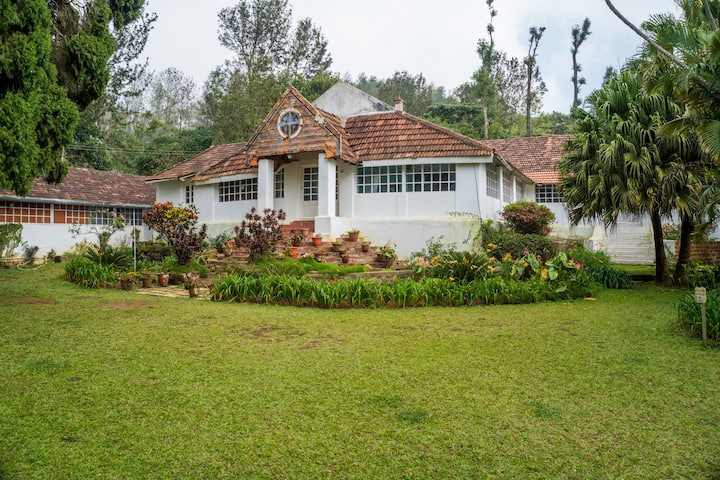 Tipperary Colonial Bungalow - With Panoramic Views - Yercaud