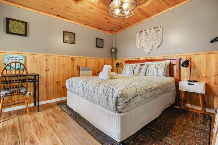 Gillards Guesthouse, Wandiligong. - Wandiligong