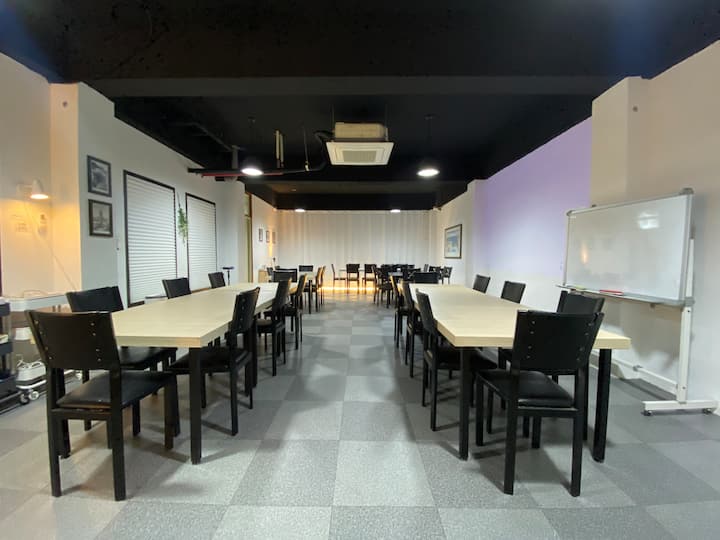 썬하우스_애월 협재 10분, 방9욕실9 초대형숙소, 넓은 공용공간, 바베큐, 세탁실, 엘베 - Jeju-si