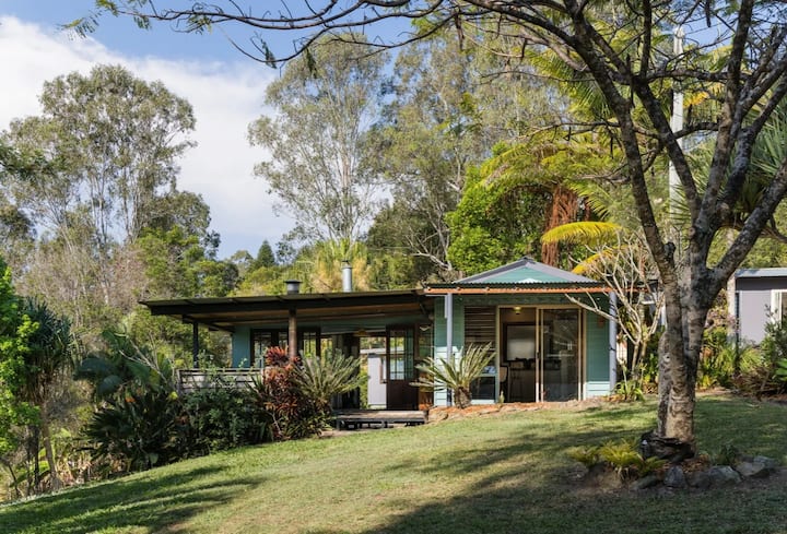 Cute Noosa Hinterland Cottage - Noosa