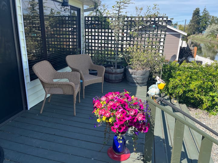 Fun Family Cabin  - Room For All, Backs Onto Creek - Birch Bay, WA